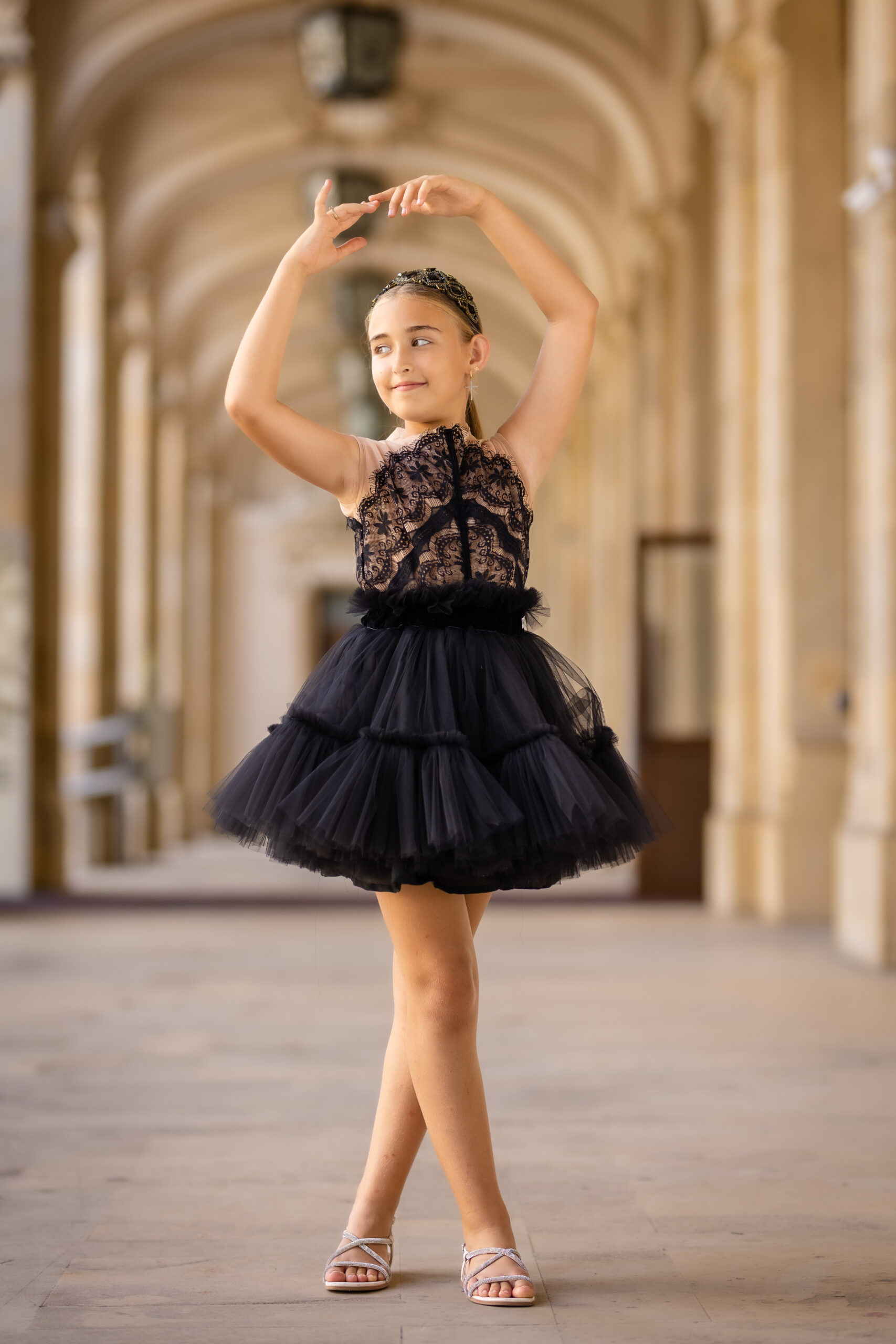 Rochie pentru fete tull roz cu volane Barbie - Mon Bebe
